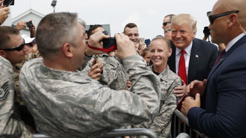 Trump Attends Hamptons Fundraiser Hosted by Hot Dog Magnate - Real ...